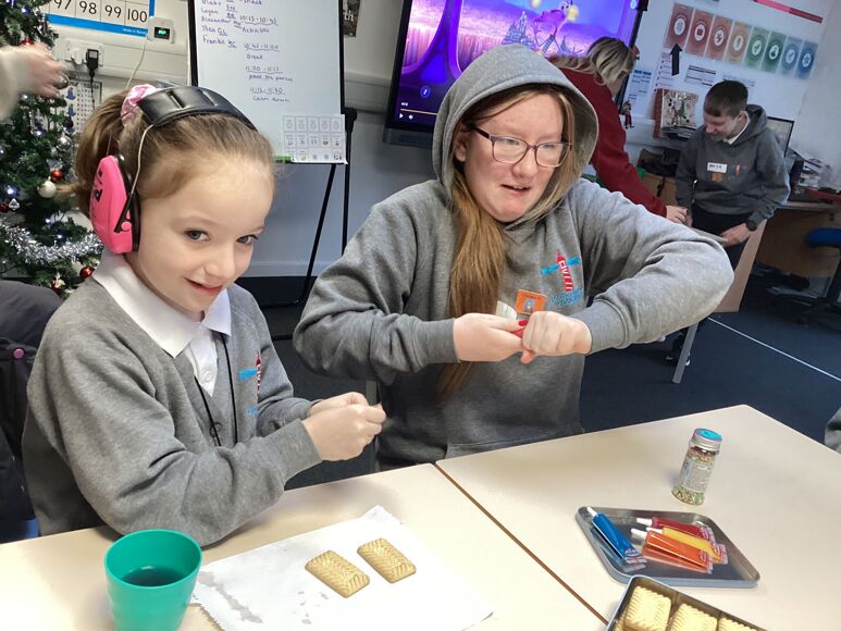 Tiger Class Visit Pine Class - Latest News - Harry Watts Academy